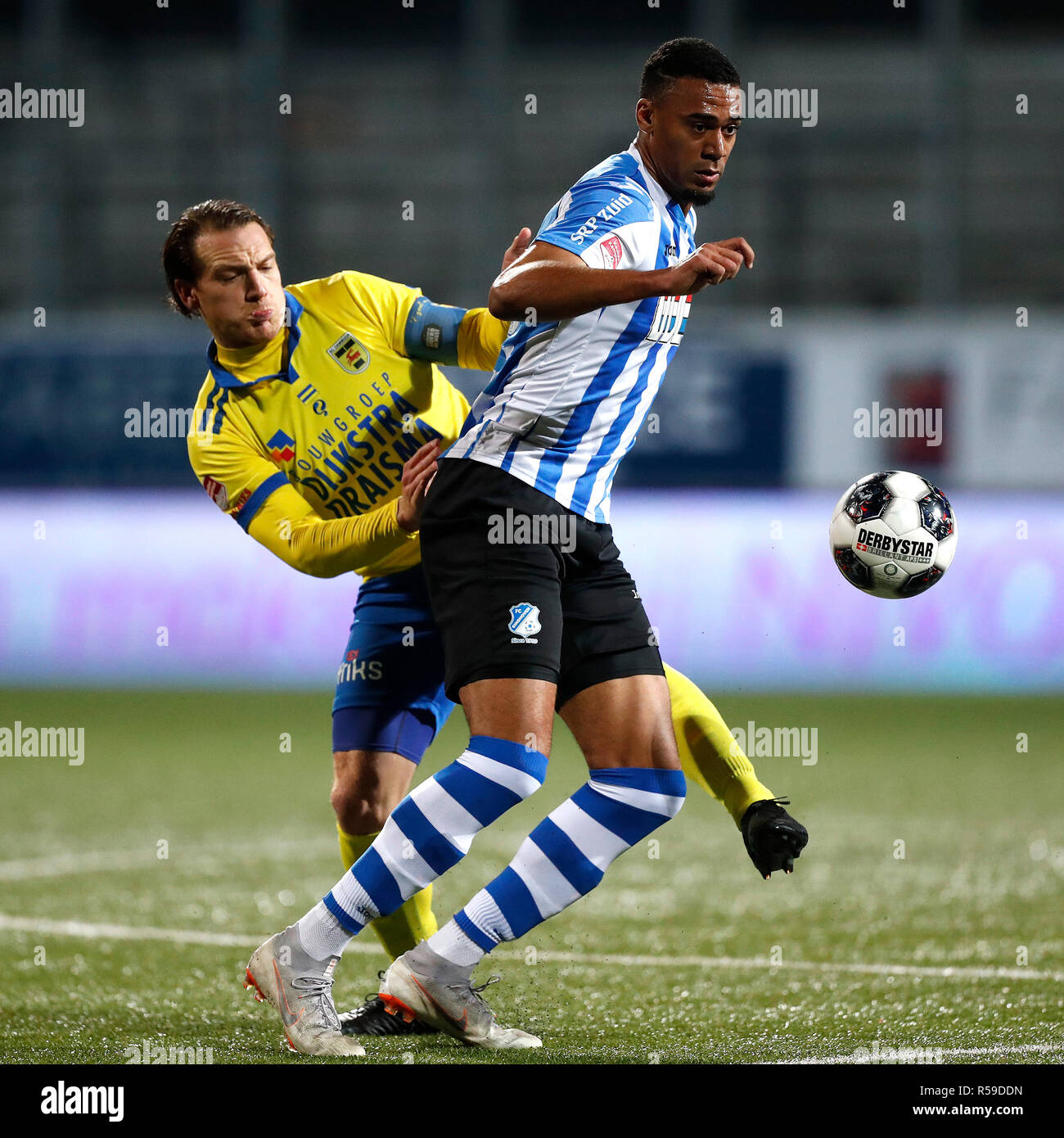 Elisha sam hi-res stock photography and images - Alamy