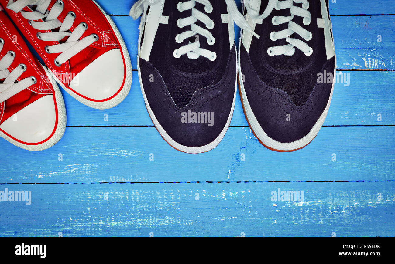 Foot two pairs hi-res stock photography and images - Alamy