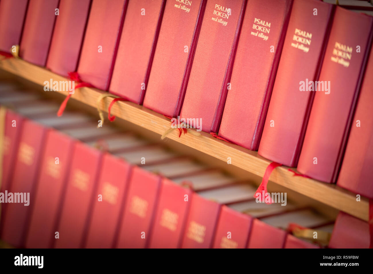 Bible and books hi-res stock photography and images - Alamy