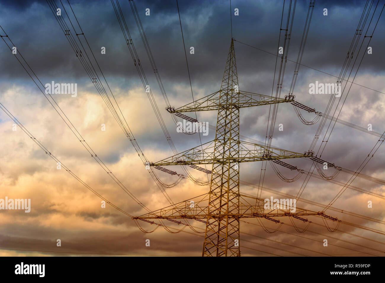 High mast lighting hi-res stock photography and images - Alamy