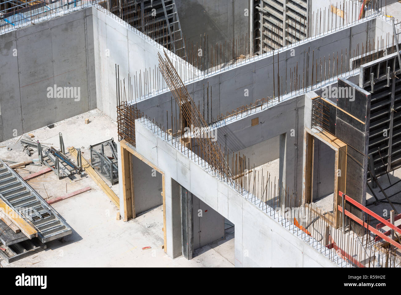 Load bearing walls hi-res stock photography and images - Alamy