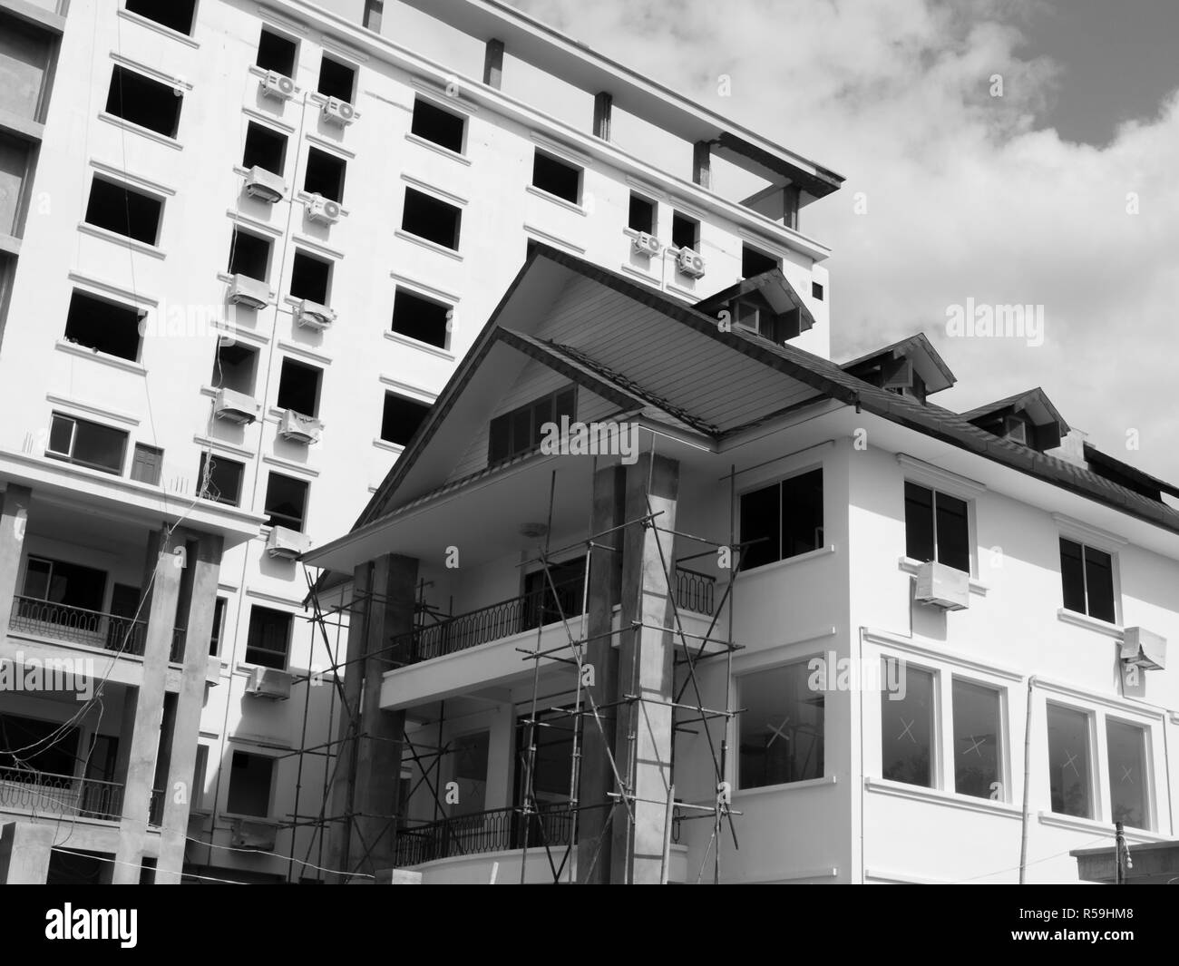 BUILDING UNDER CONSTRUCTION Stock Photo - Alamy