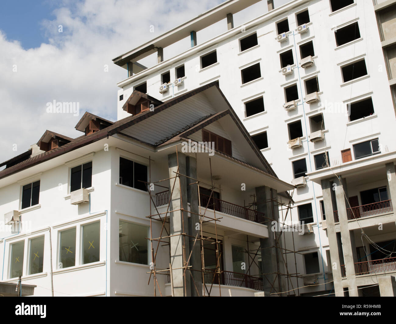 BUILDING UNDER CONSTRUCTION Stock Photo - Alamy