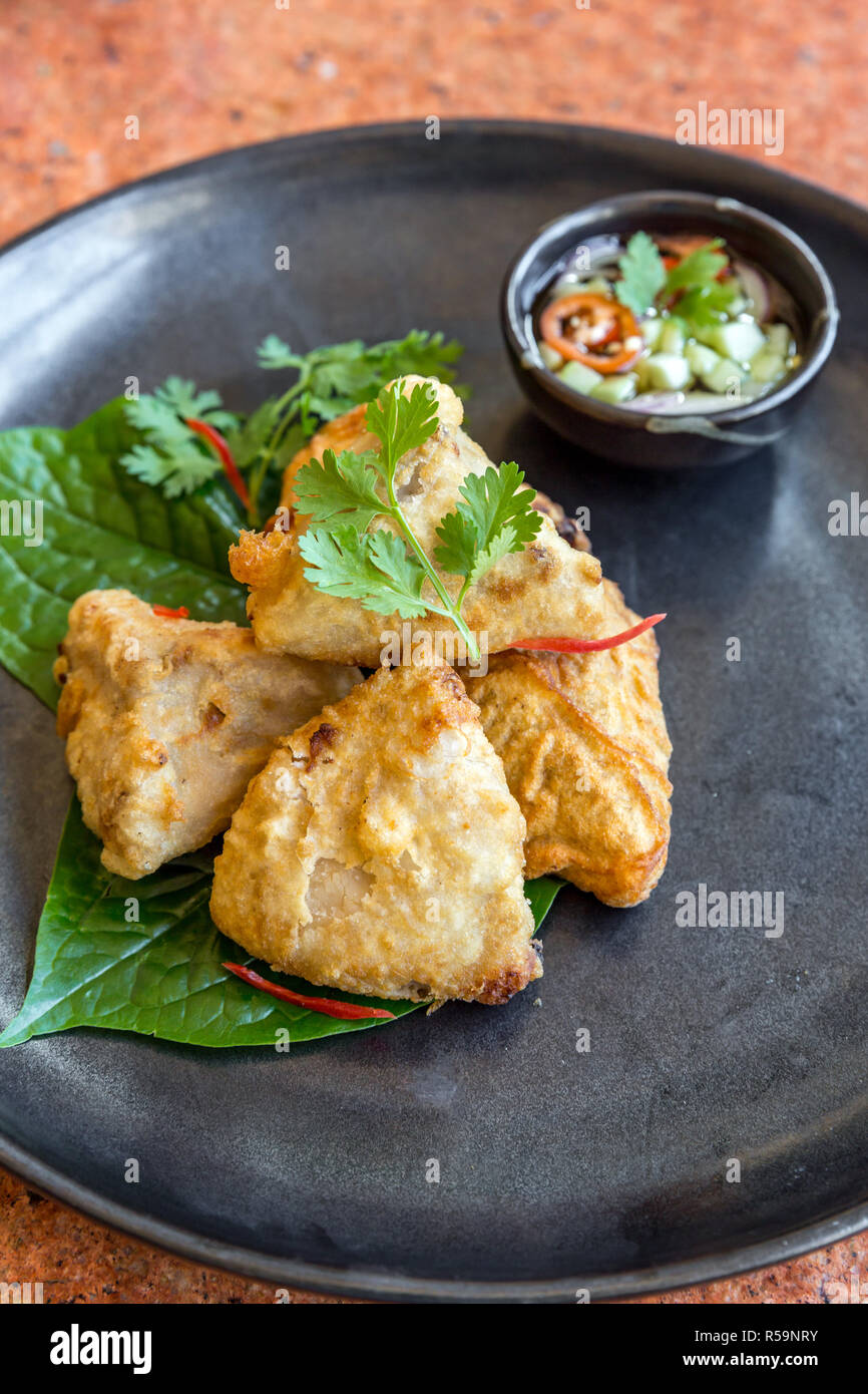 Chinese dim sum fried taro hi-res stock photography and images - Alamy