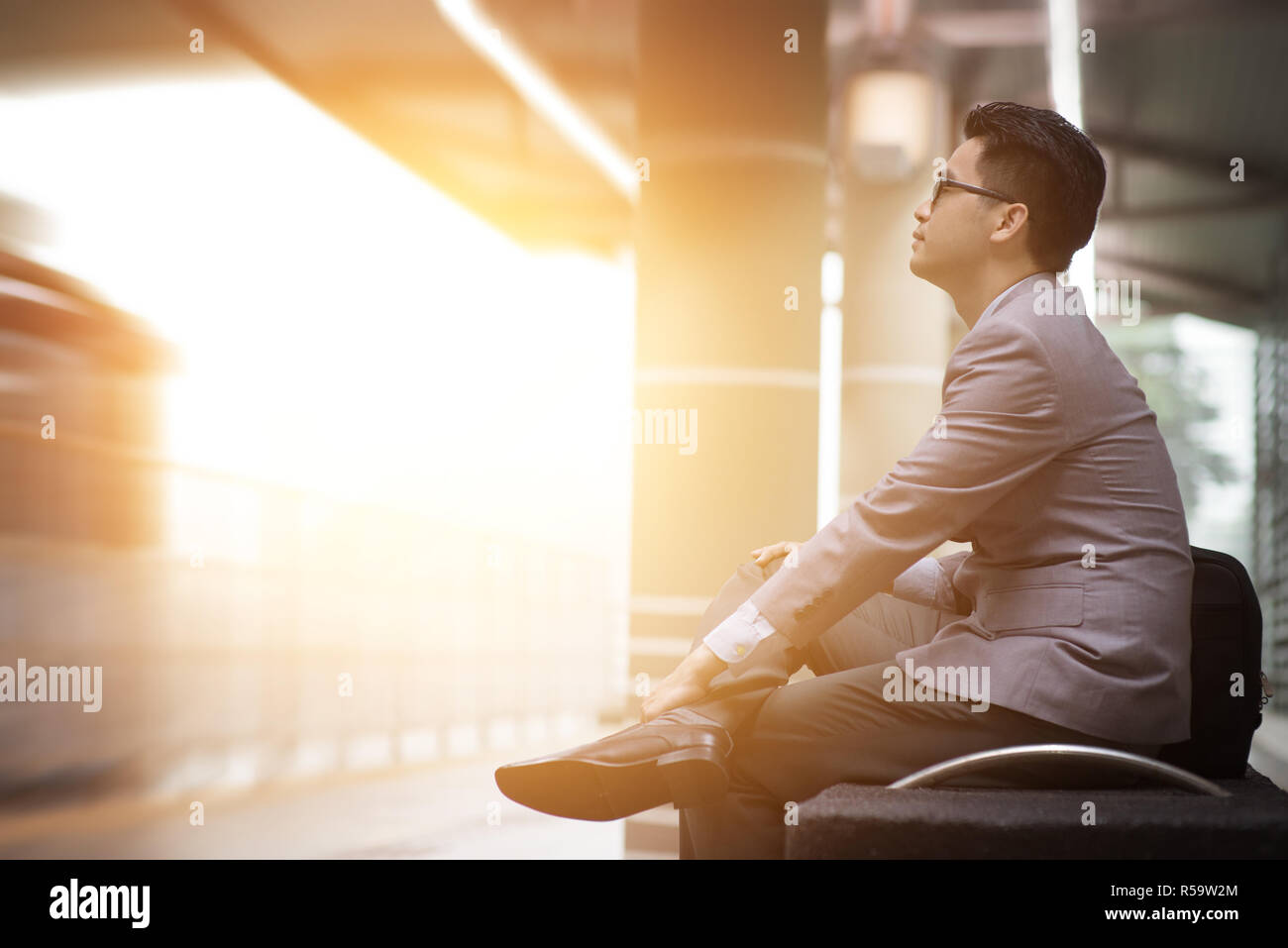 People waiting train bored hi-res stock photography and images - Alamy