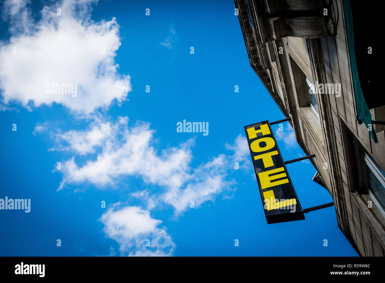 Hostels sign hi-res stock photography and images - Alamy