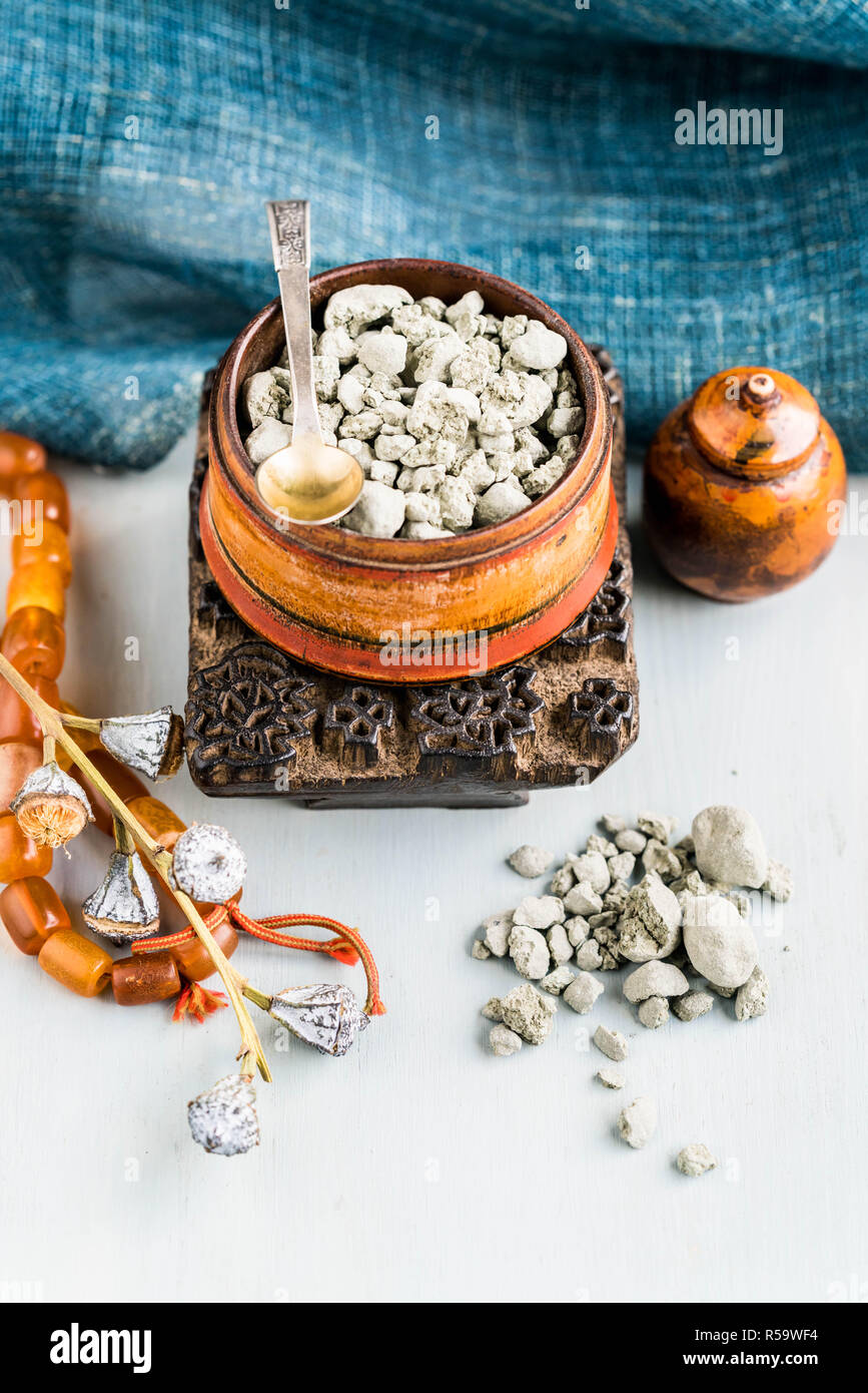 Complementary pieces hi-res stock photography and images - Alamy
