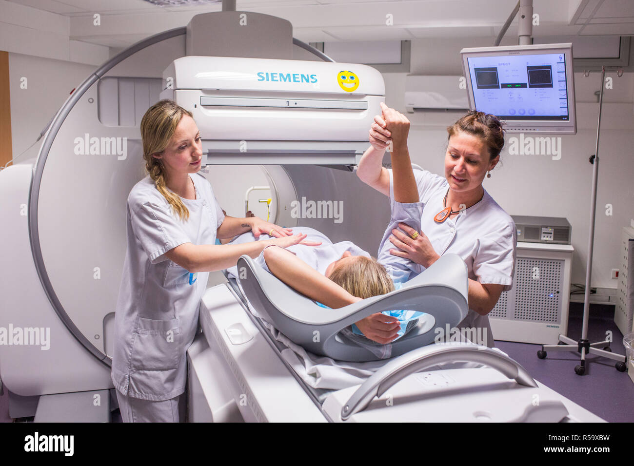 Nuclear gamma camera hi-res stock photography and images - Alamy