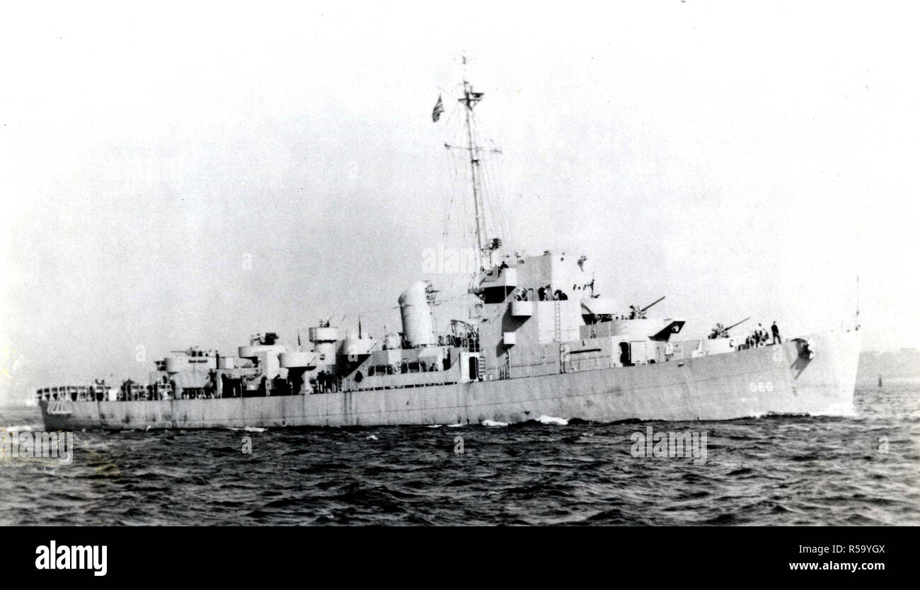 WW II Ships / World War II Ships - This photograph shows the .289 ...