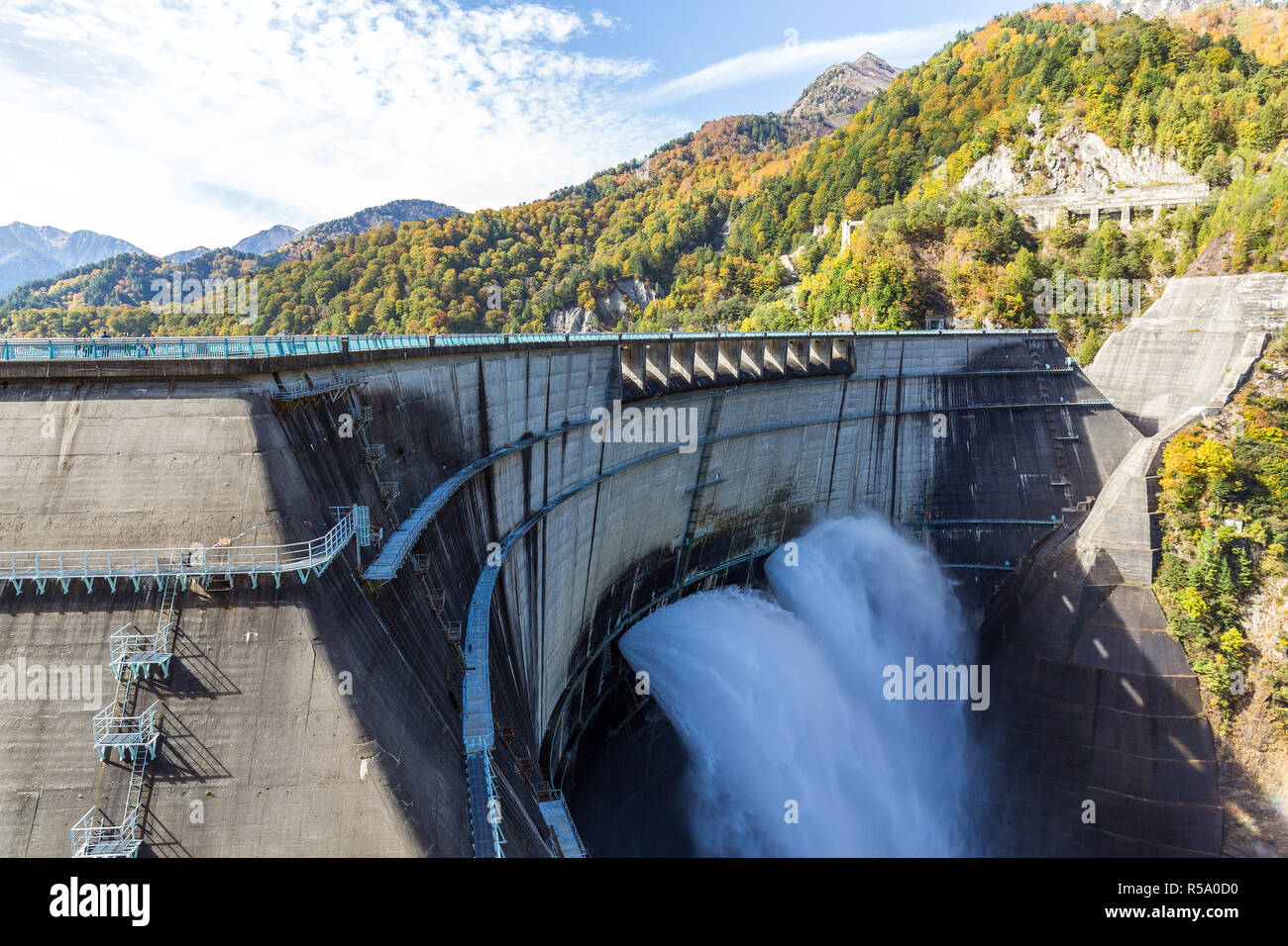 Kurobe dam lake in hi-res stock photography and images - Alamy