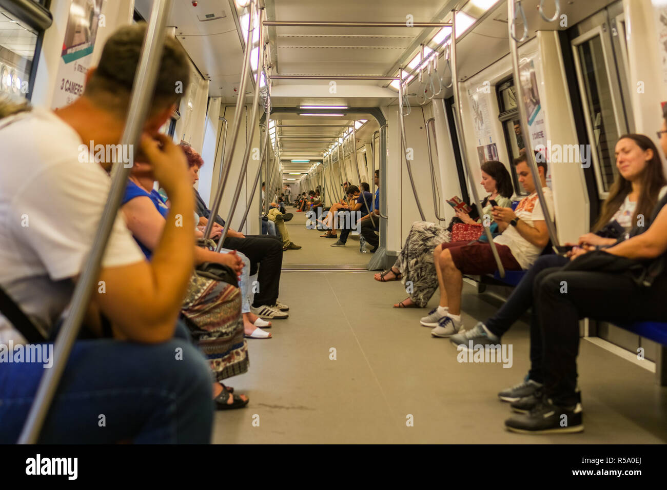 Subway system hi-res stock photography and images - Alamy