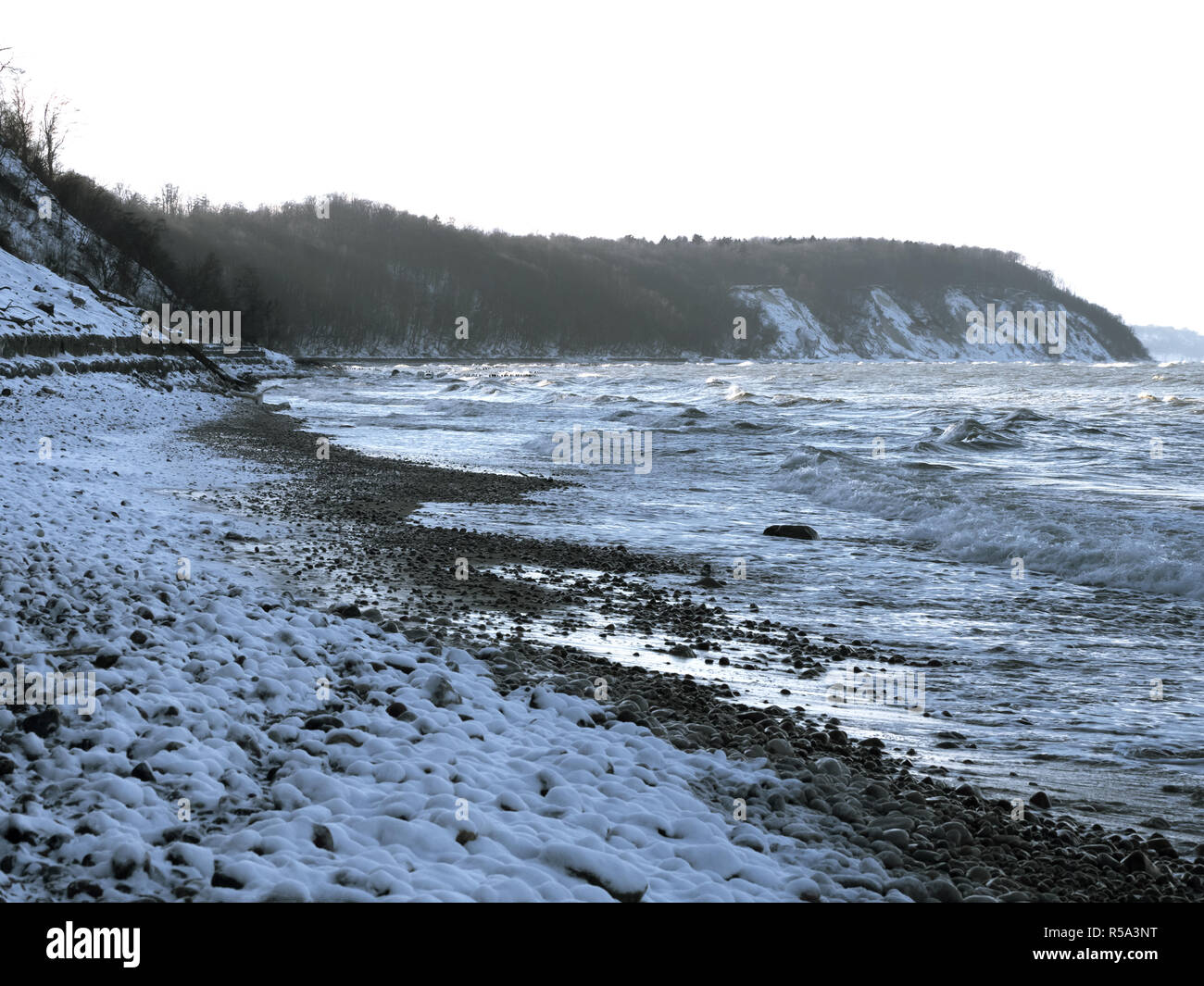Snow sea landscape hi-res stock photography and images - Alamy