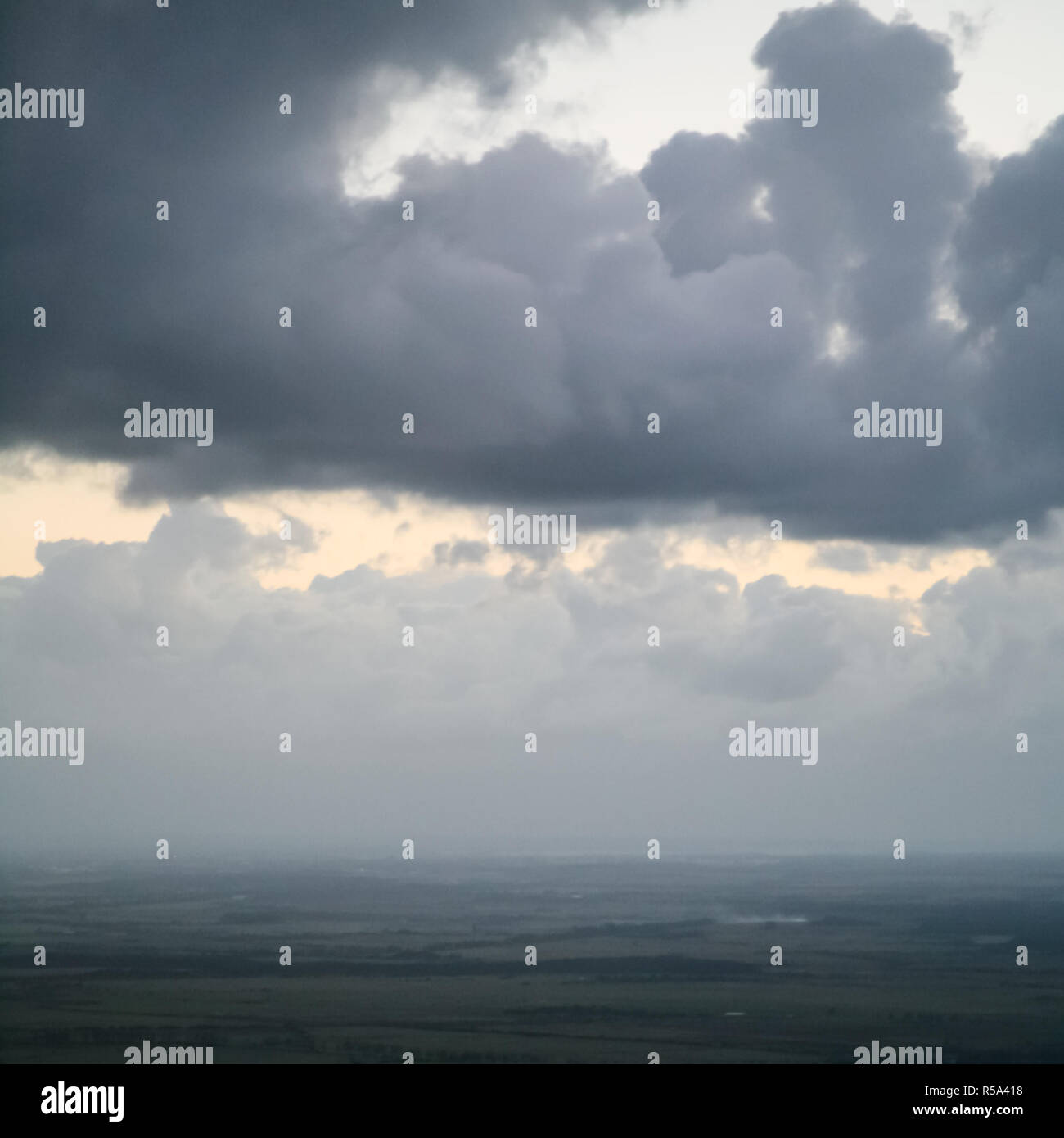 Raining over grey background hi-res stock photography and images - Alamy