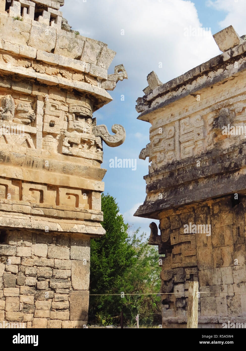 Chichen Itza temple Stock Photo - Alamy