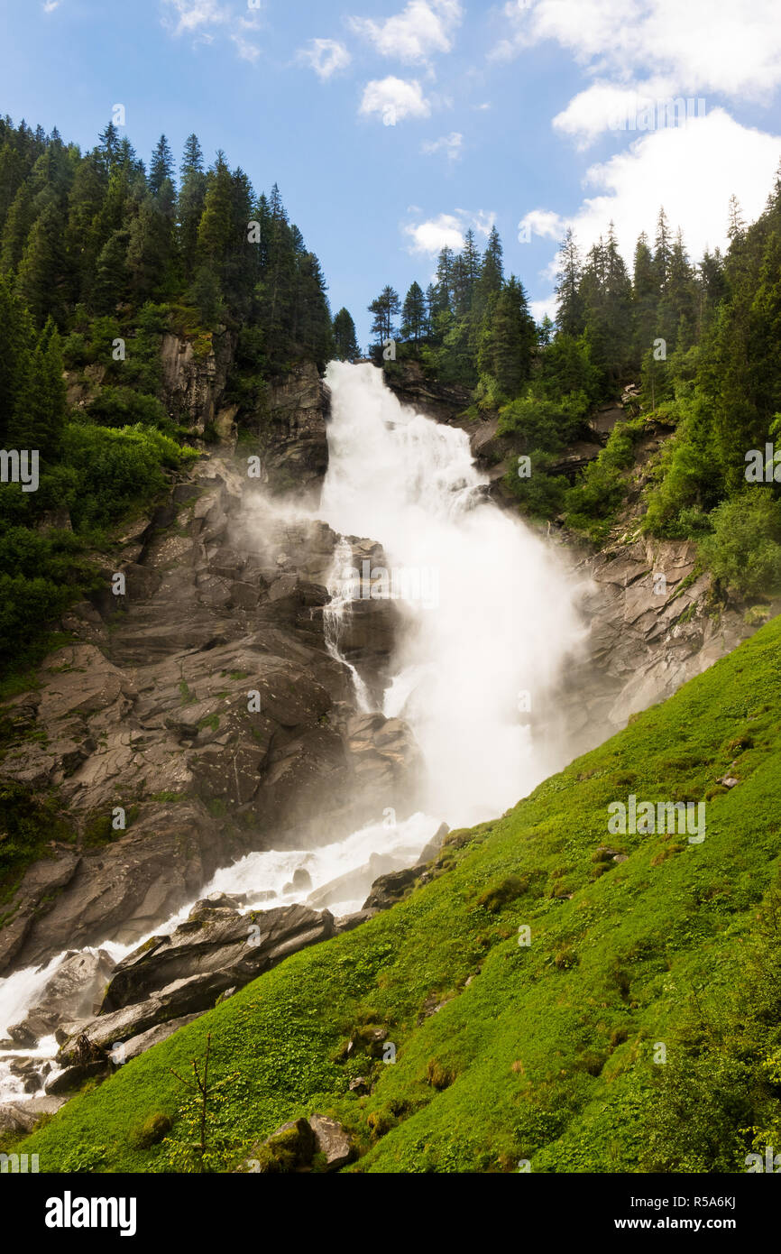Wasserfa lle hi-res stock photography and images - Alamy