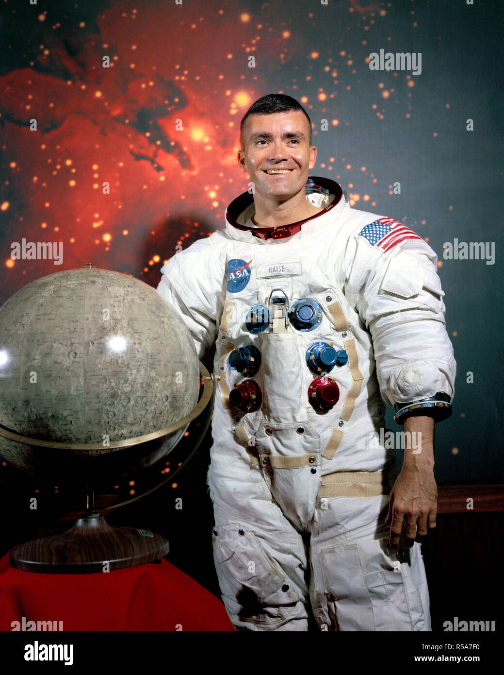Portrait of an astronaut hi-res stock photography and images - Alamy