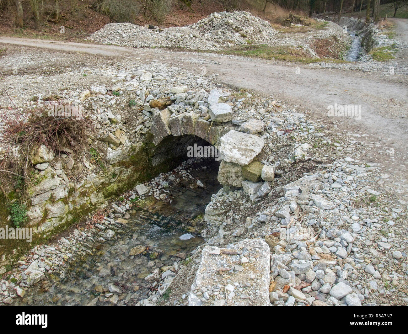 small stone bridge Stock Photo - Alamy