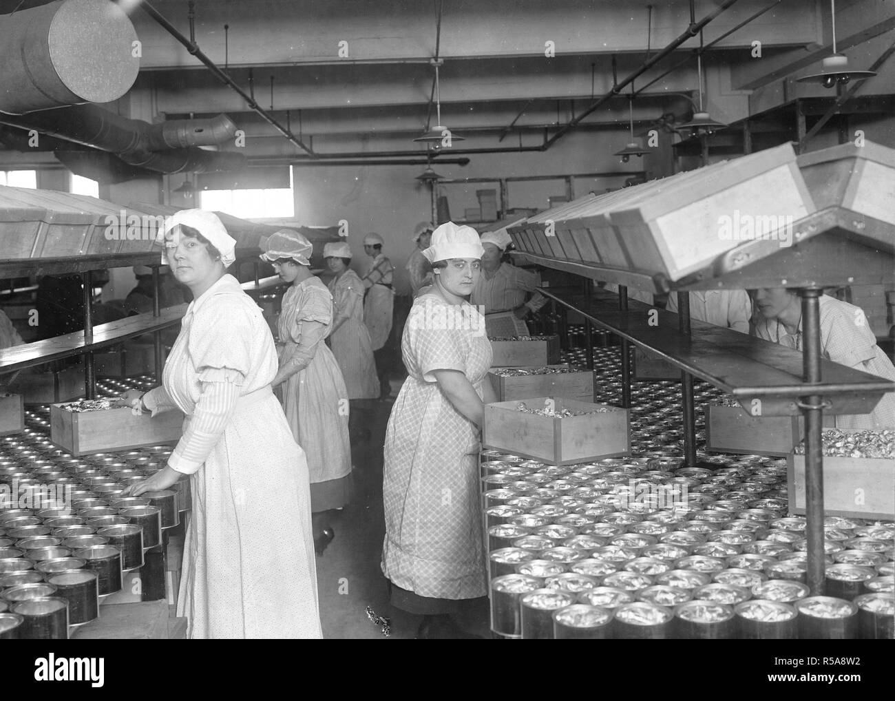 Early 1900s making candy hi-res stock photography and images - Alamy