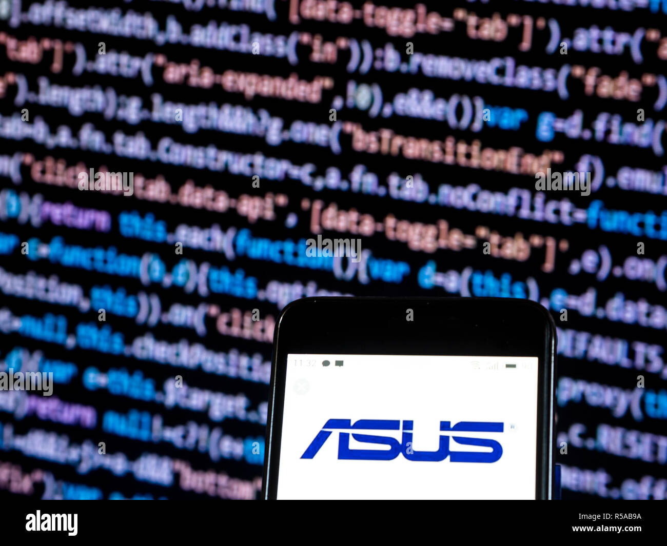 Asus logo hi-res stock photography and images - Alamy