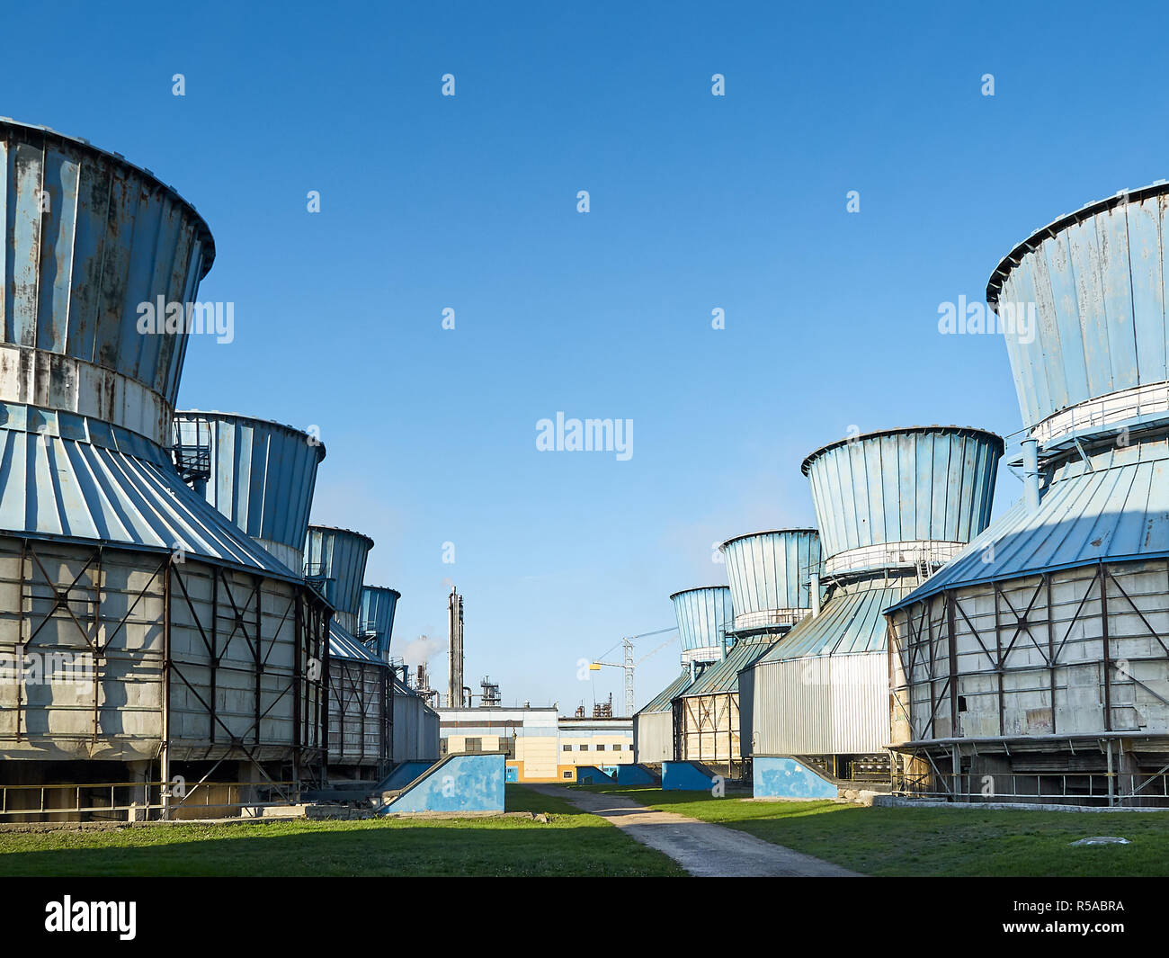 Industrial cooling tower hvac system hi-res stock photography and ...
