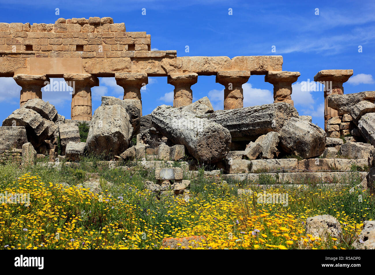 Greek remains hi-res stock photography and images - Alamy