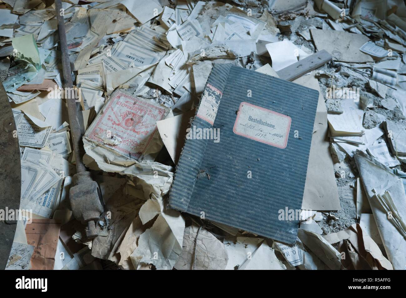 In Kleinneusiedl entstand 1790 auf Betreiben des Wiener Großhändlers ...