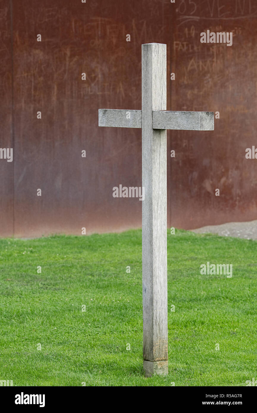 1961 berlin wall hi-res stock photography and images - Alamy