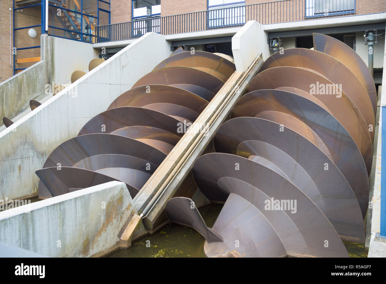 jack screw of a pumping engine Stock Photo - Alamy
