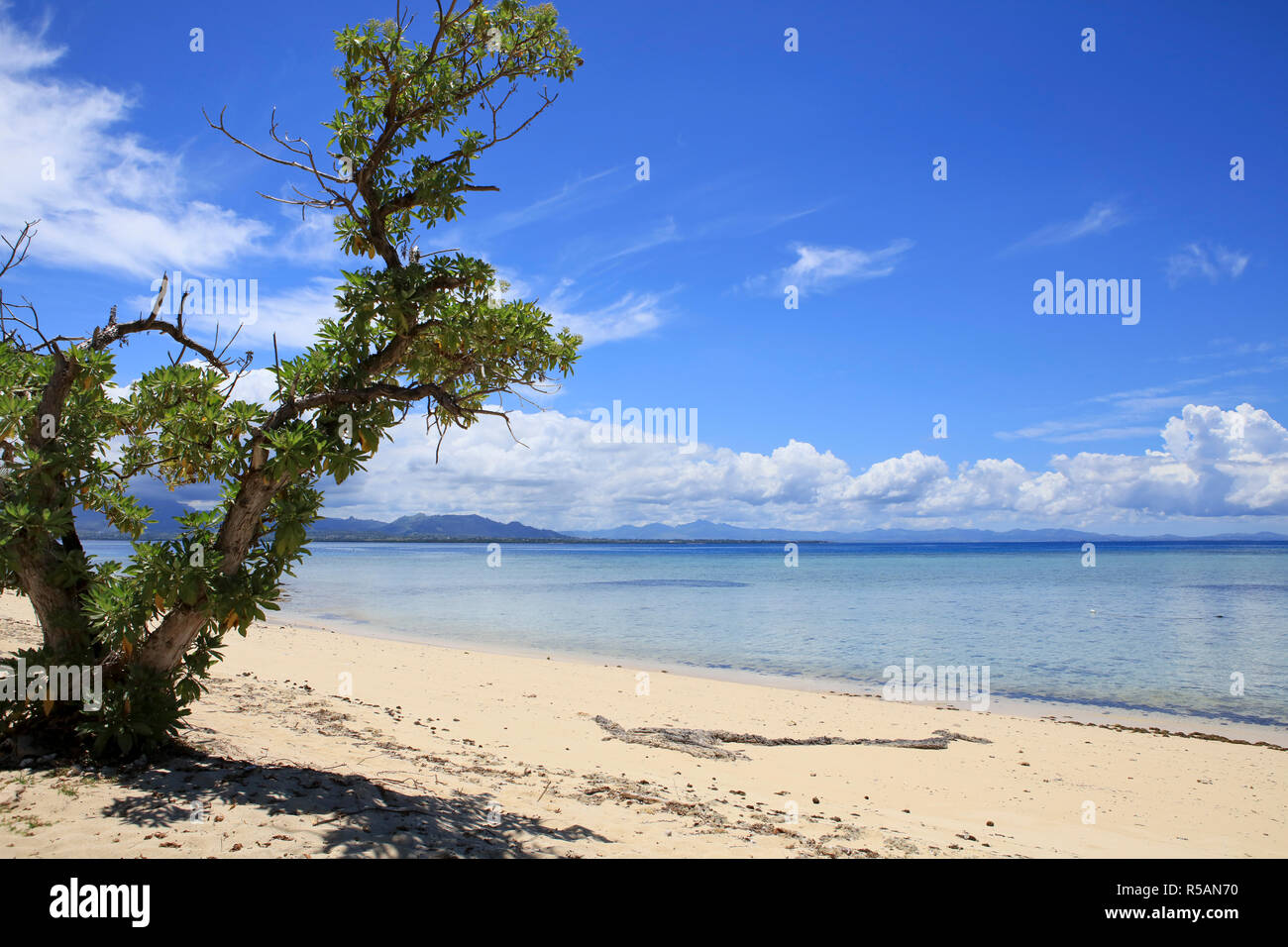 Tivua Island, Fiji - a beautiful, small coral cay, which is part of the ...