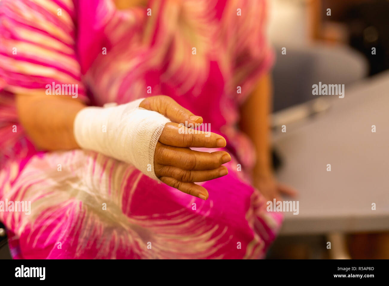 Wound care home nurse hi-res stock photography and images - Alamy