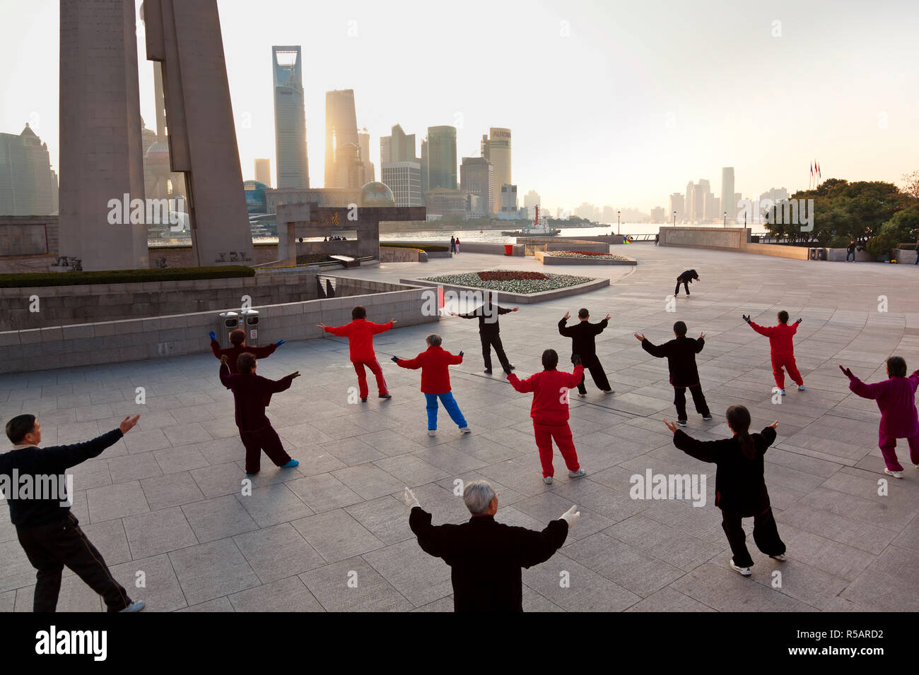Tai Chi exercises, early morning, The Bund, Shanghai, China Stock Photo ...