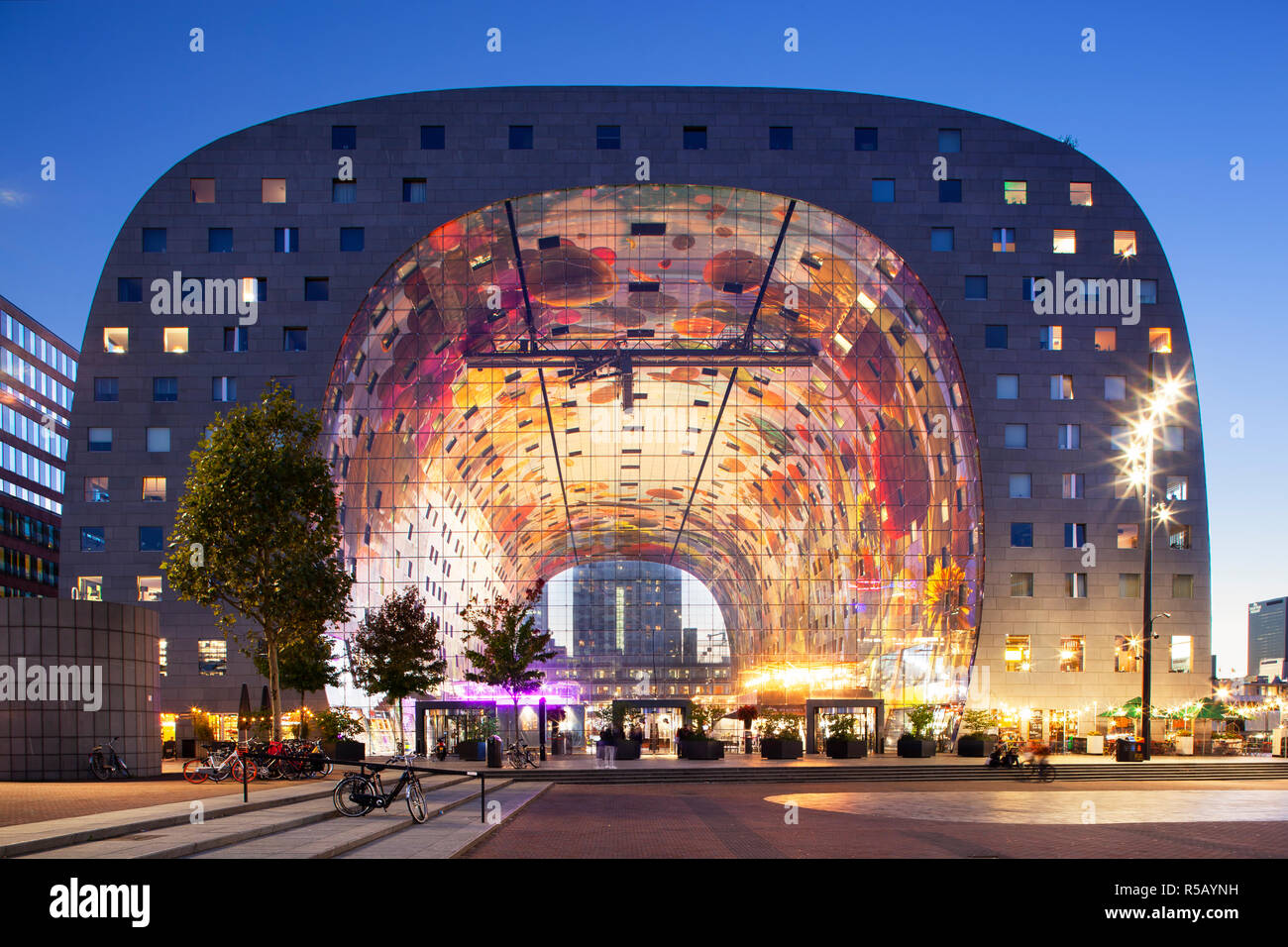 Markthal rotterdam hi-res stock photography and images - Alamy