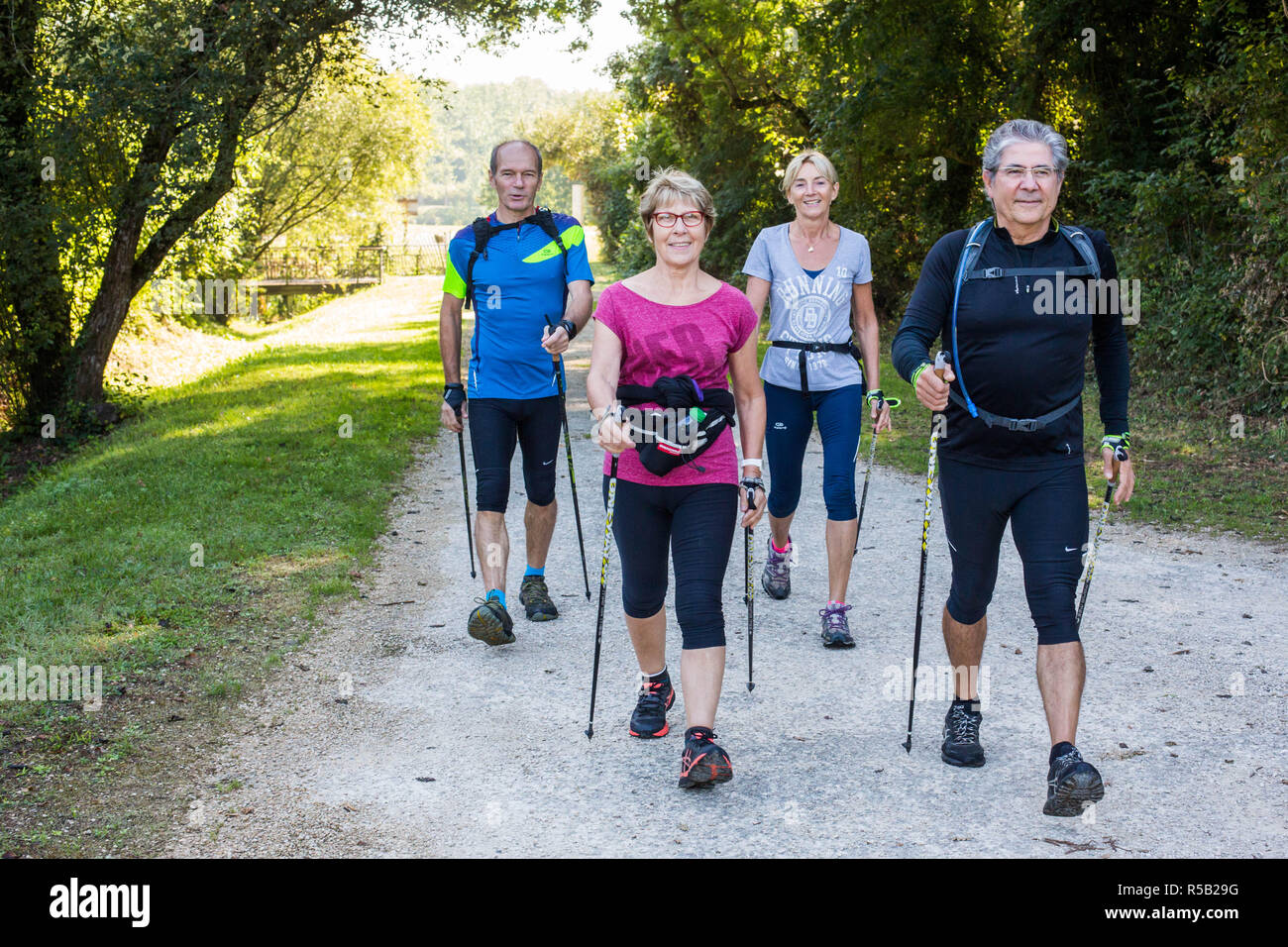 Fit active walking group hi-res stock photography and images - Alamy