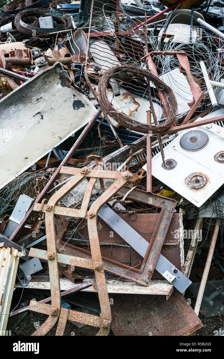 Uncontrolled waste hi-res stock photography and images - Alamy