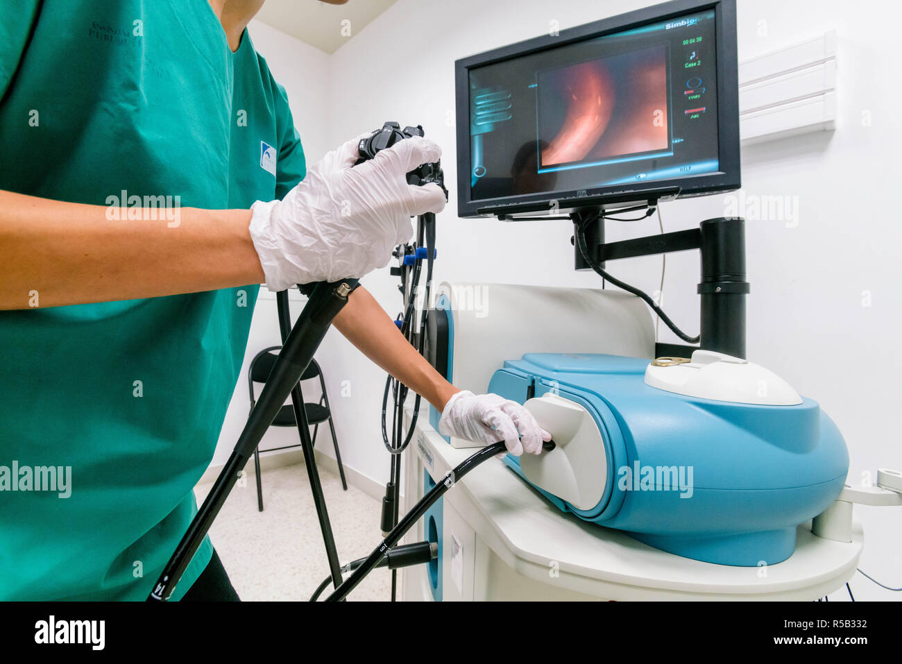 Medical training with patient simulator, Plateform iLumens, Paris ...