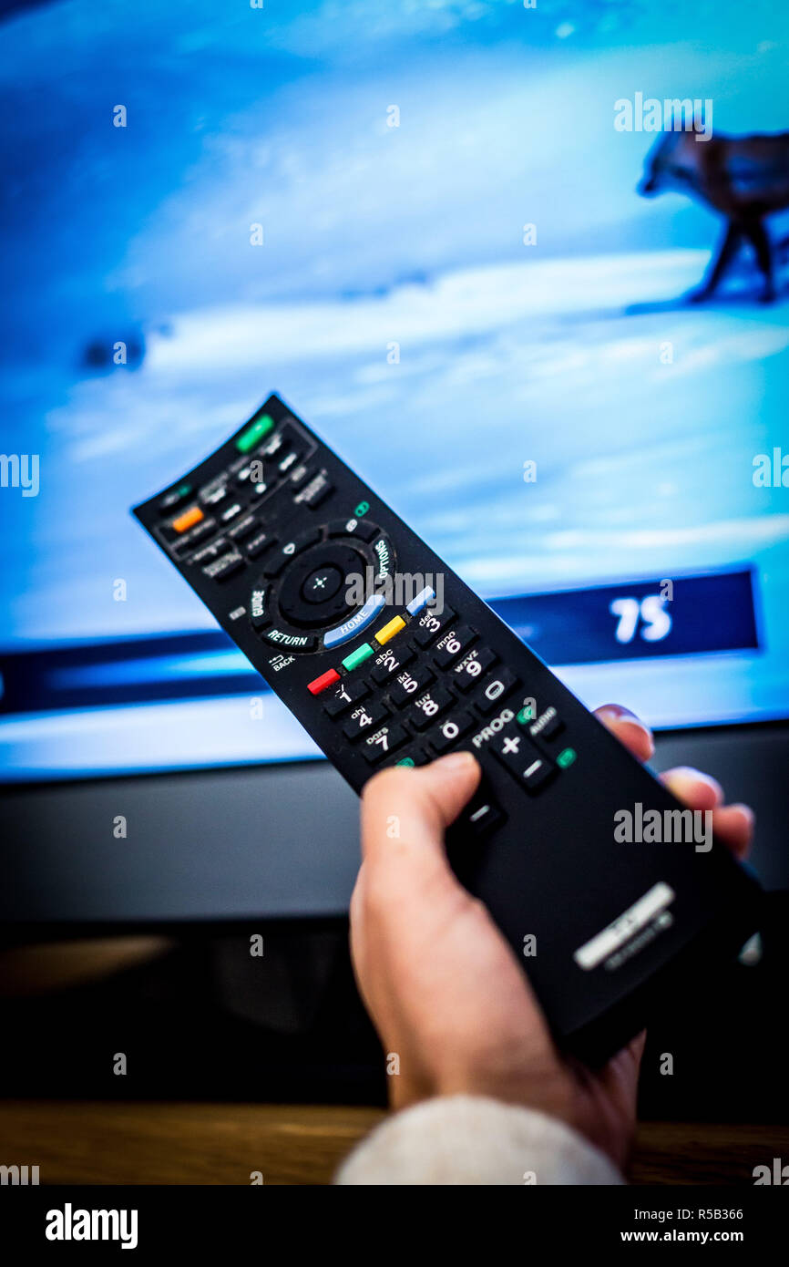 Noise controls hi-res stock photography and images - Alamy