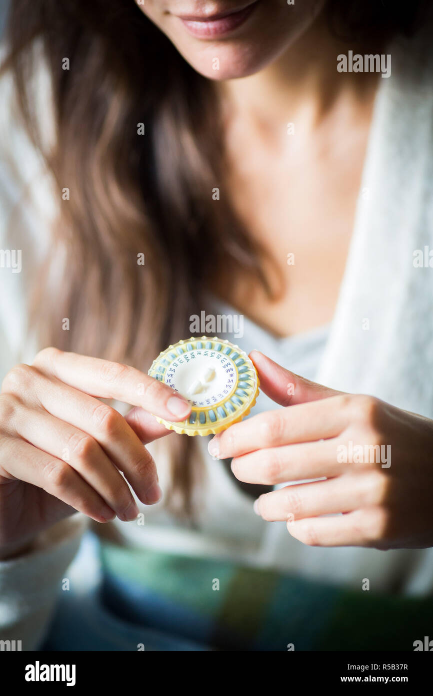 Hrt hormone replacement therapy tablets hi-res stock photography and ...