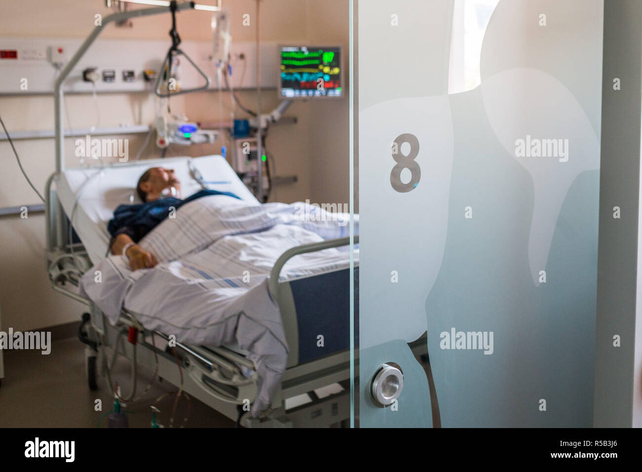 Reanimation hospital hi-res stock photography and images - Alamy