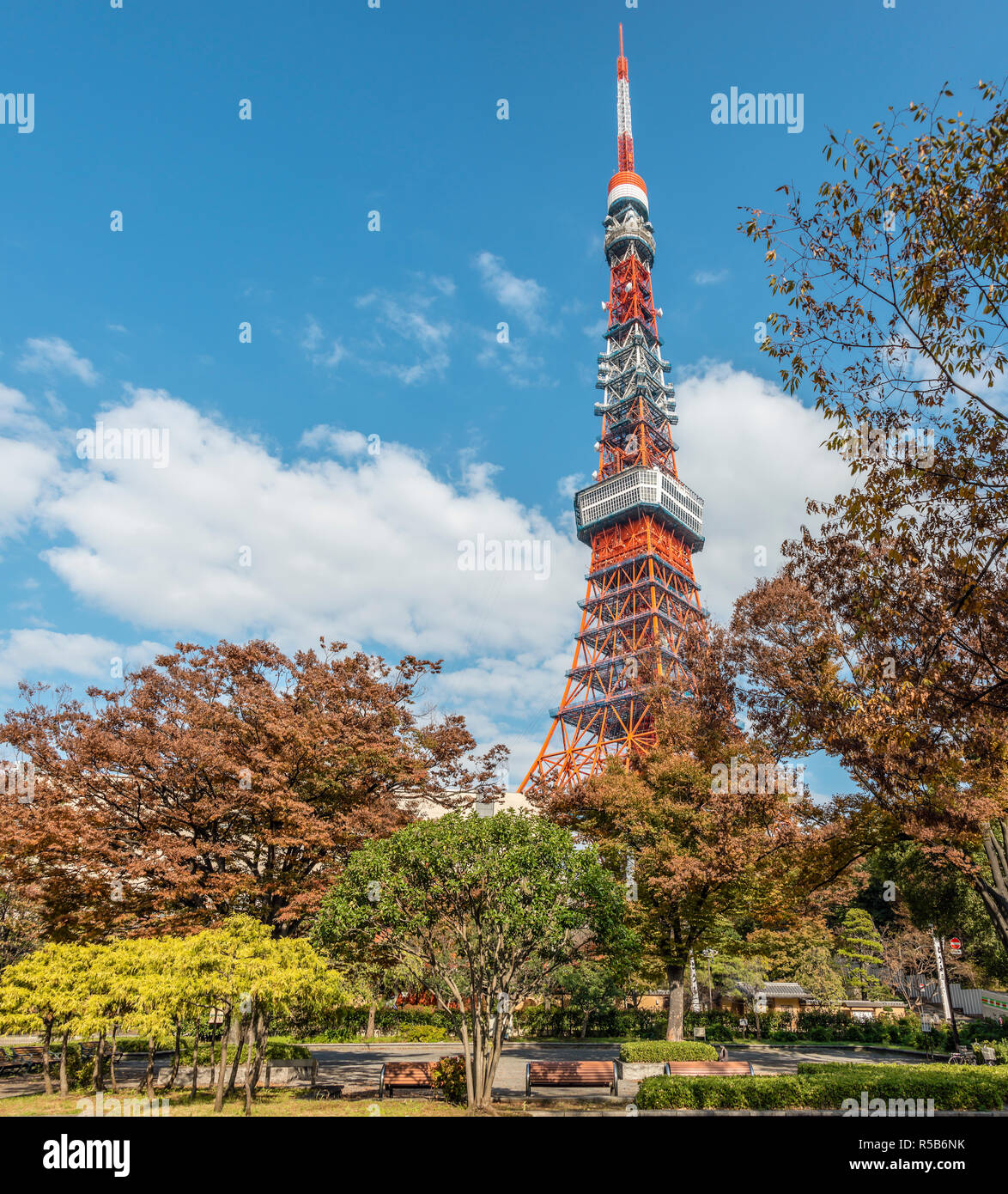 Tokyo tower and tokyo tower hi-res stock photography and images - Alamy
