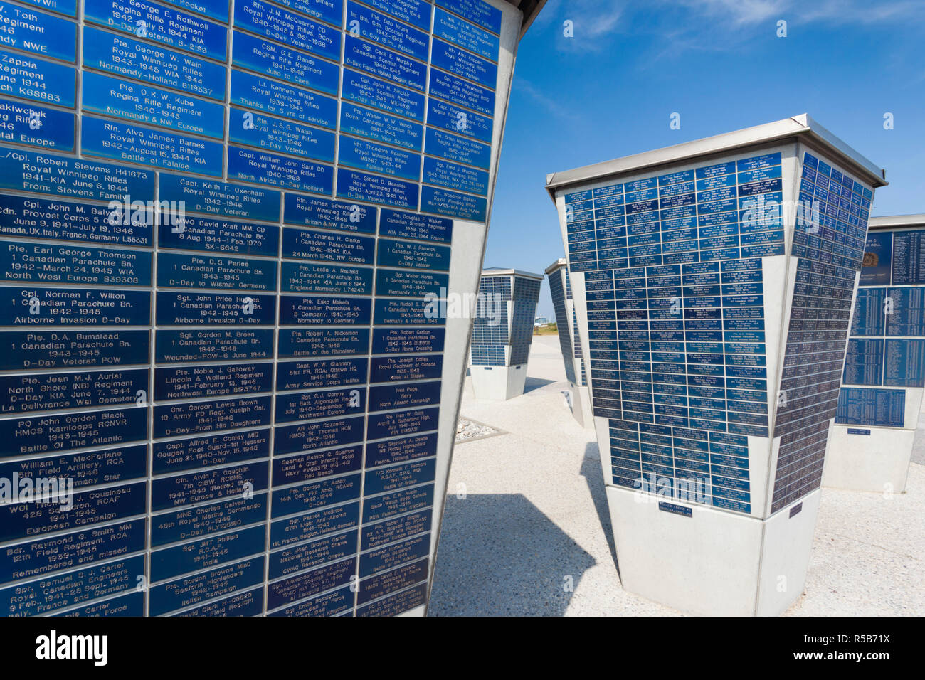 Juno beach memorial hi-res stock photography and images - Alamy
