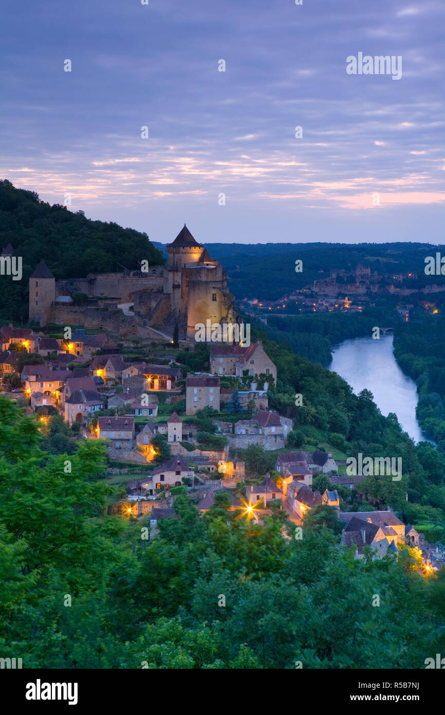 Chateau de Castelnaud, Castelnaud, Dordogne, France Stock Photo - Alamy
