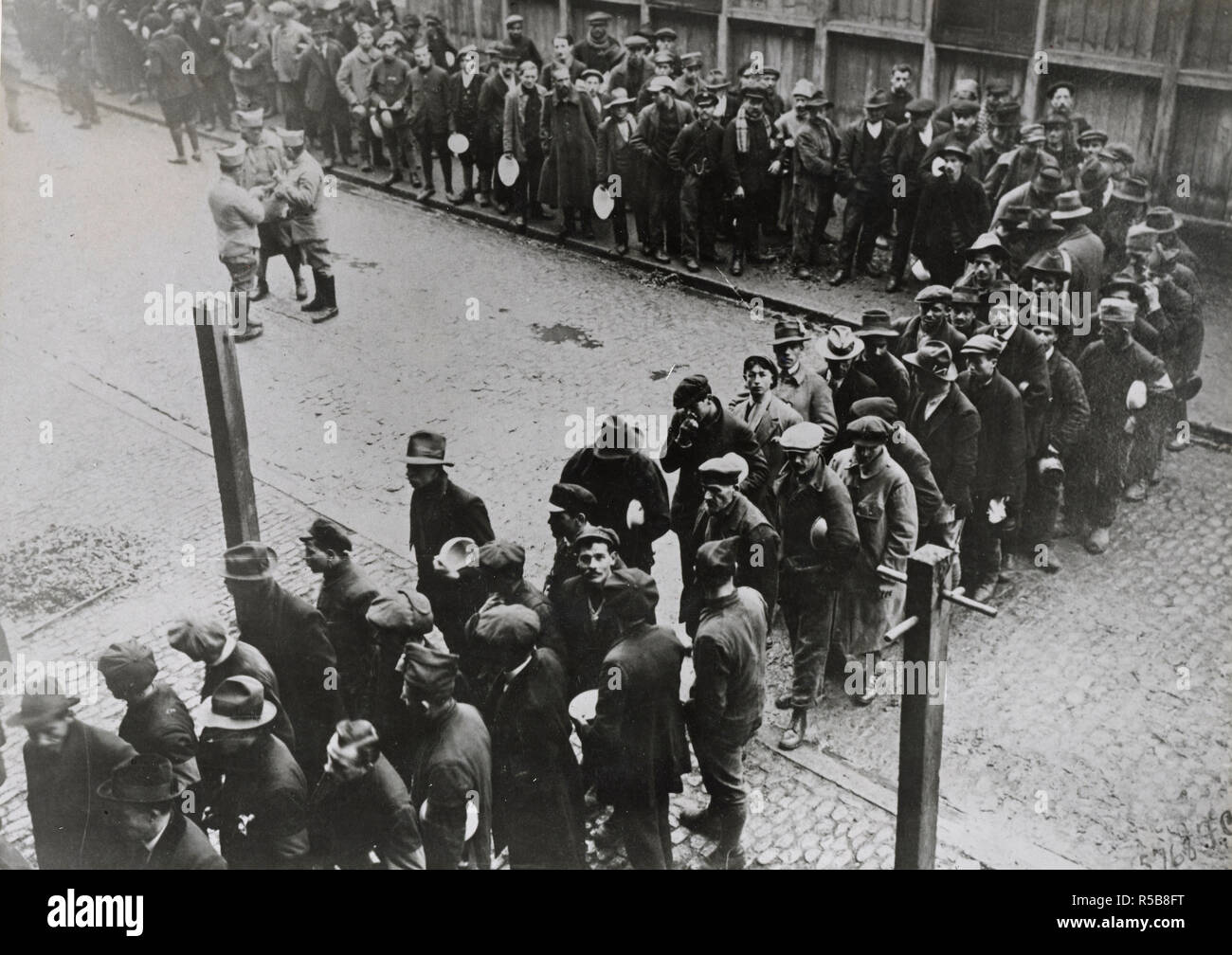 Germany food shortage world war i hi-res stock photography and images ...