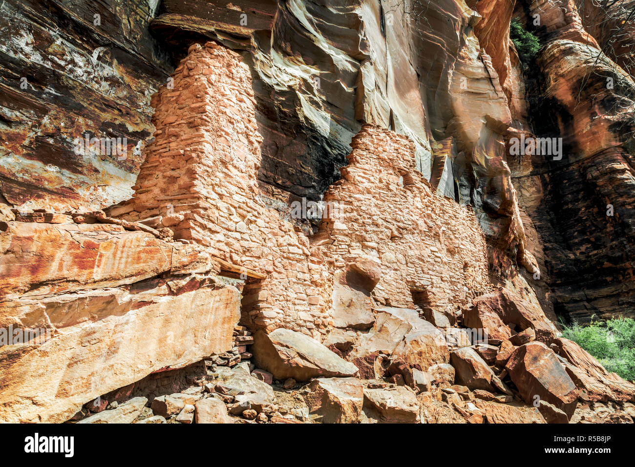 Palatki is hopi for hi-res stock photography and images - Alamy