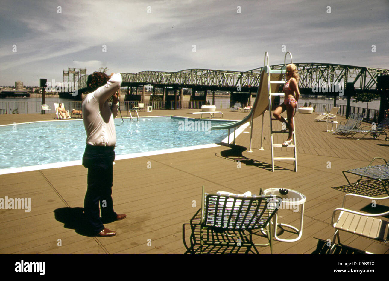 1970s thunderbird motel swimming pool hi-res stock photography and ...