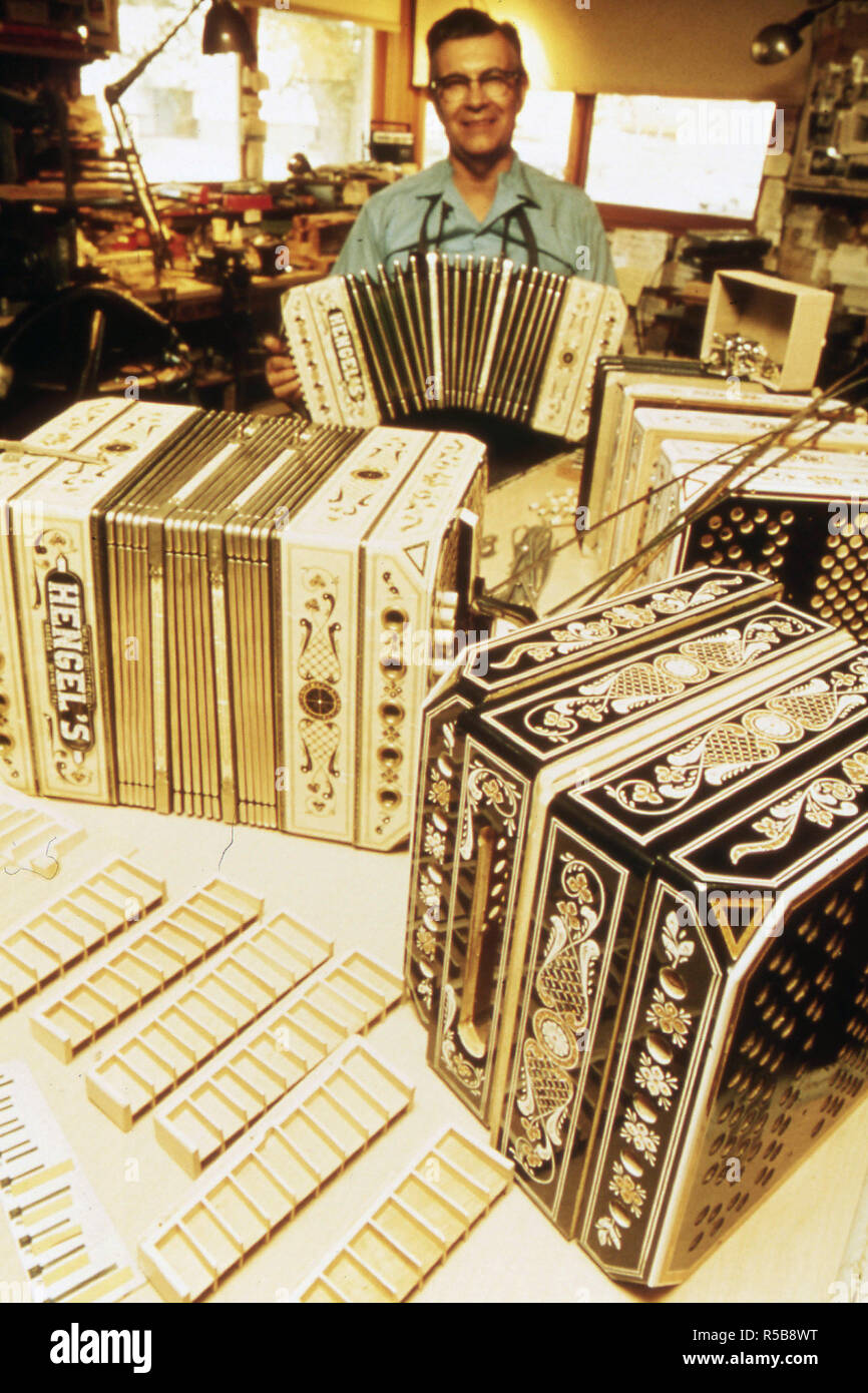 1970s musical instruments hi-res stock photography and images - Alamy