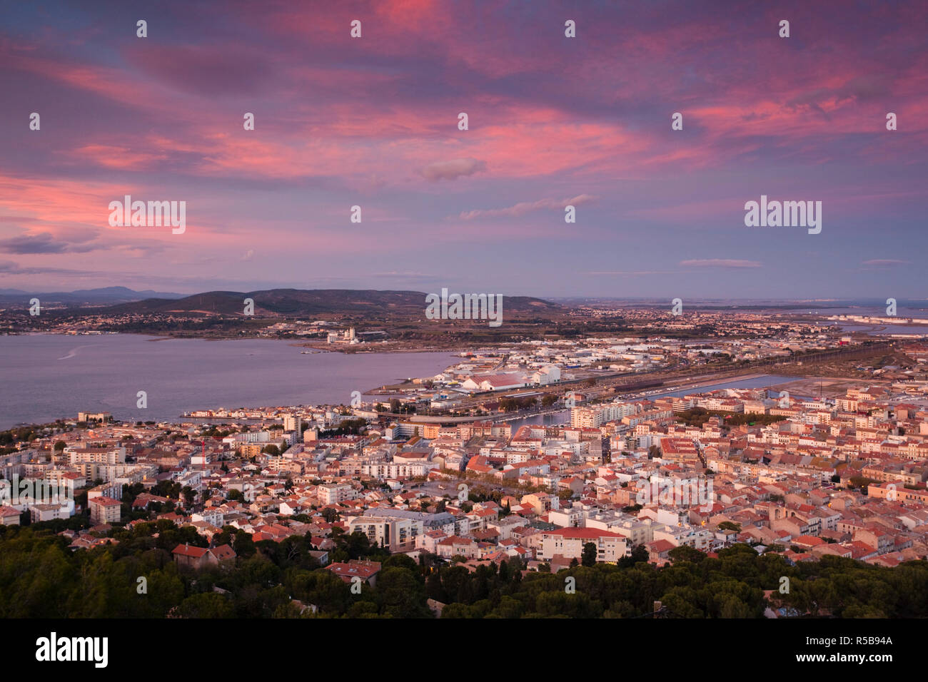 Mont st clair hi-res stock photography and images - Alamy