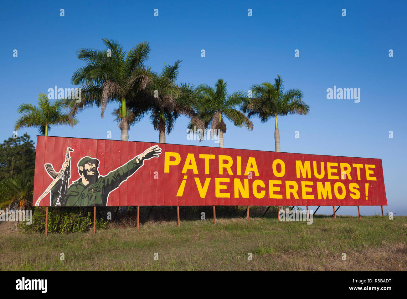Cuba, Pinar del Rio Province, Pinar del Rio, roadside patriotic mural ...