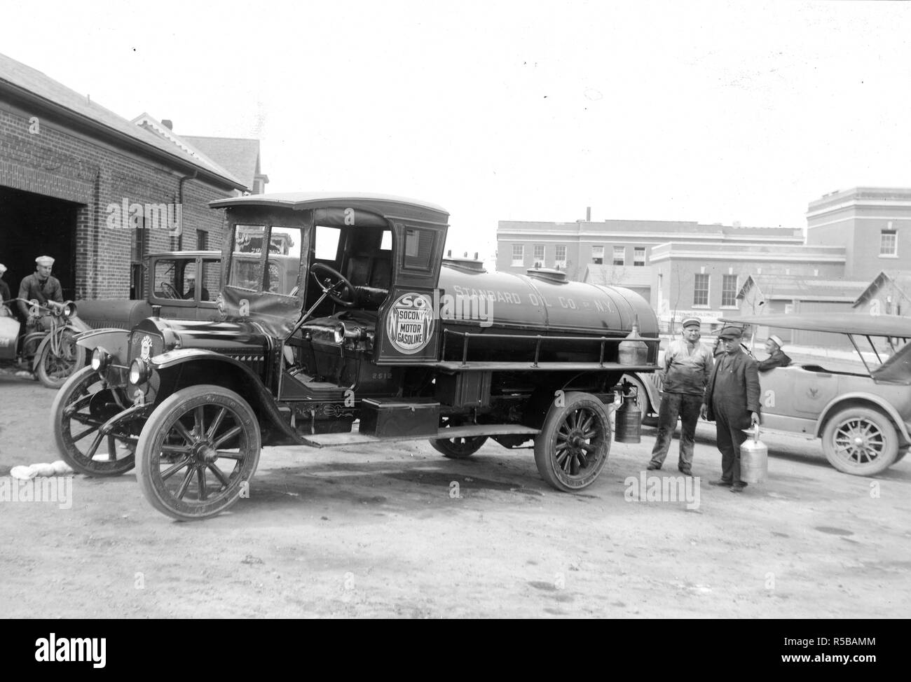 1910s delivery truck hi-res stock photography and images - Alamy