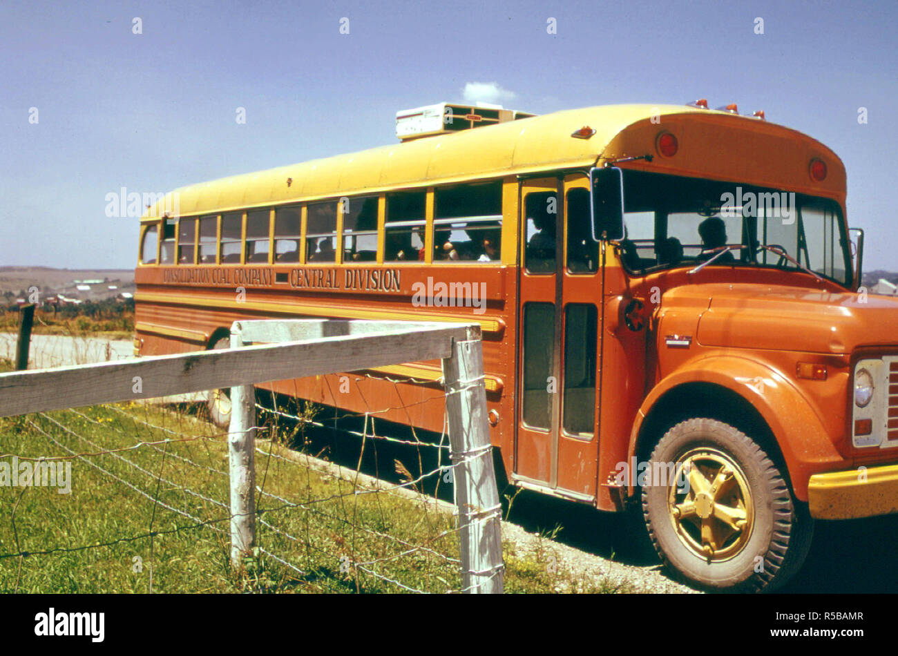 1970s school bus hi-res stock photography and images - Alamy