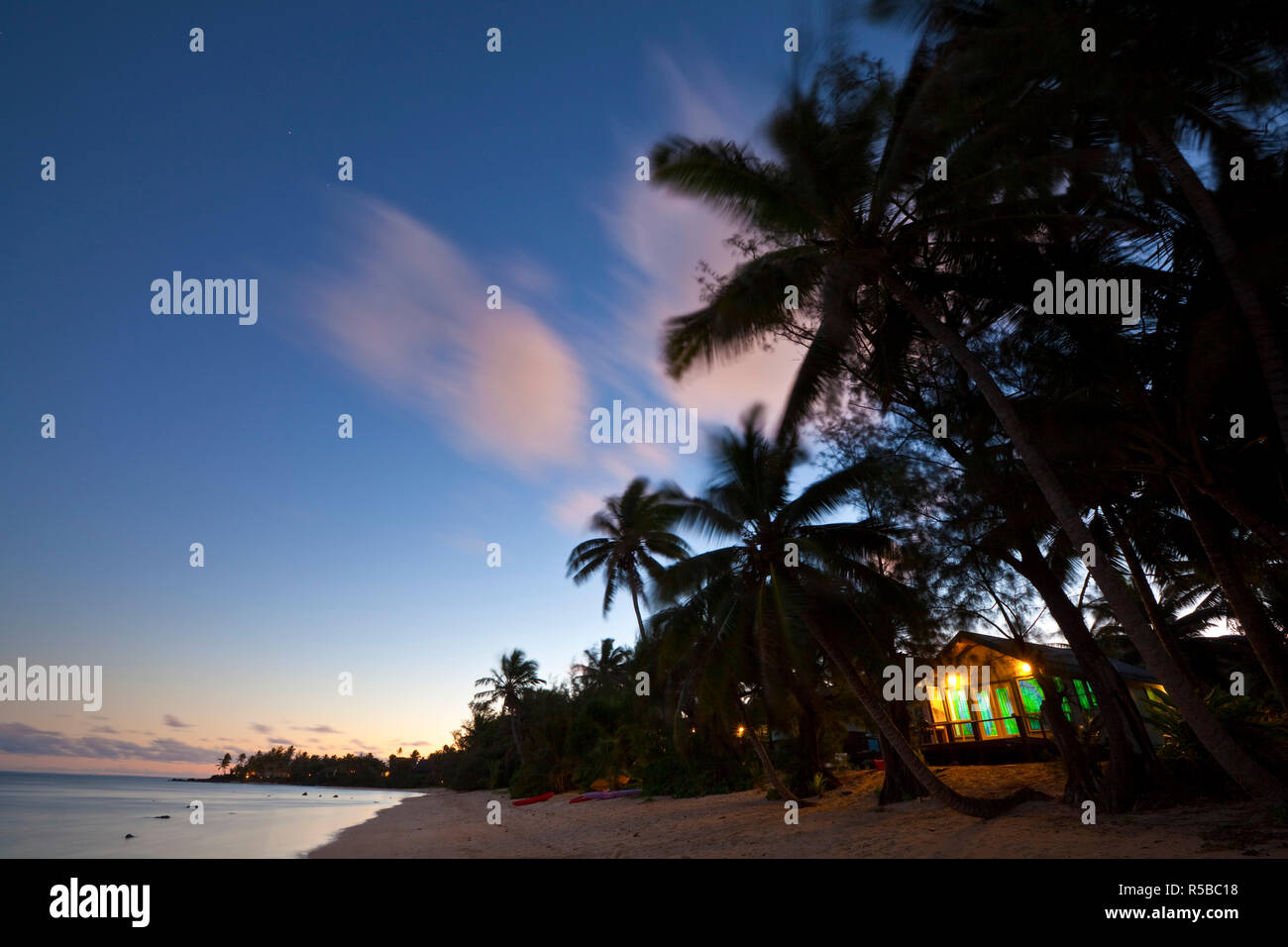 Muri beach cook islands night hi-res stock photography and images - Alamy